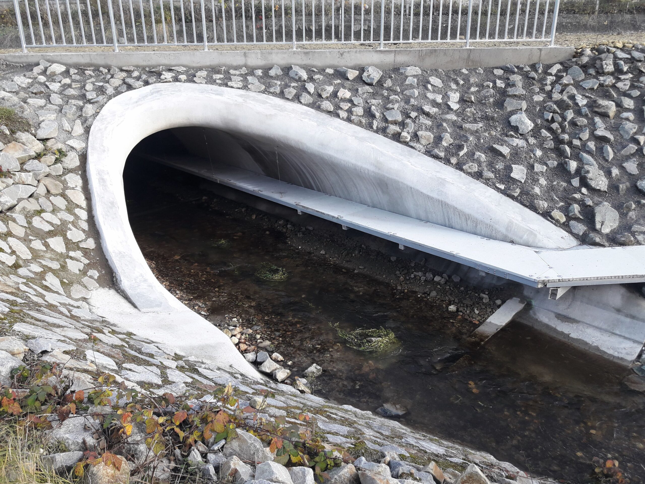 Des buses renforcées pour une autoroute plus durable et un ...